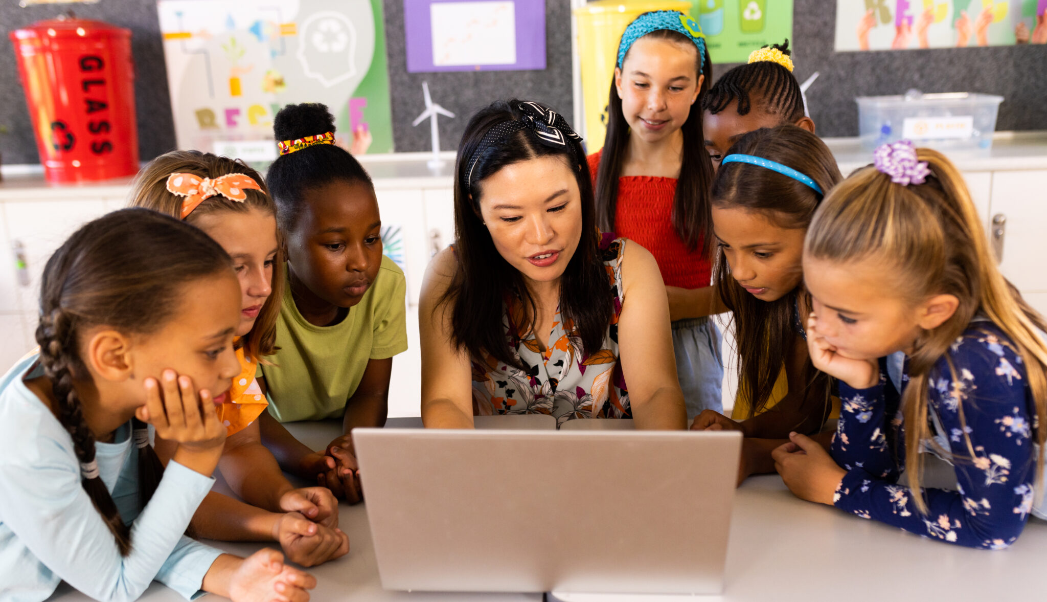 Digital Citizenship in the Classroom: Promoting ResponsibleTechnology Use